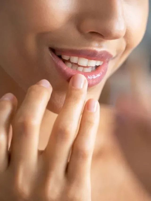 Benefits of using lip balm daily
