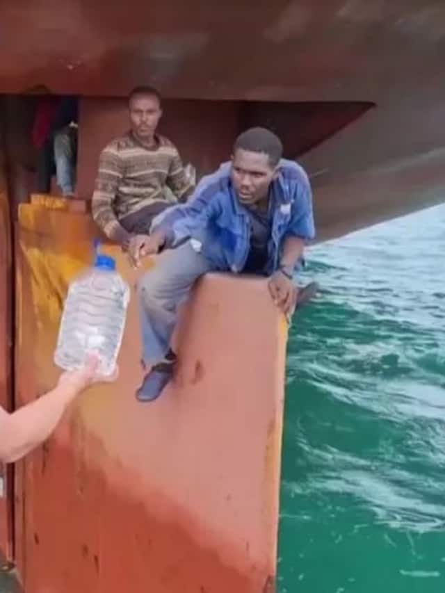 4 Nigerians survive 14 days on ship's rudder drinking own piss