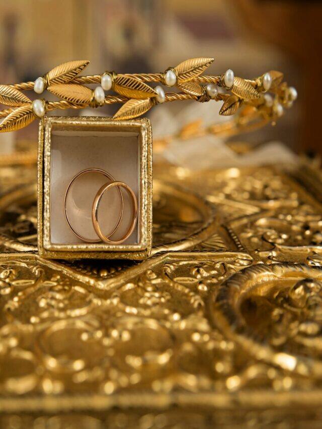 10 Ways to Clean Gold Jewellery