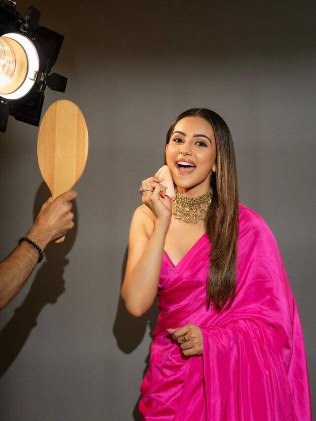 Rakul Preet Singh Photos:اداکارہ رکول پریت سنگھ نے ساڑی میں دکھایا ایسا ...