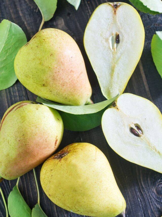 Pears: یہ پھل وٹامنز اور منرلز کا پاور ہاؤس ہے