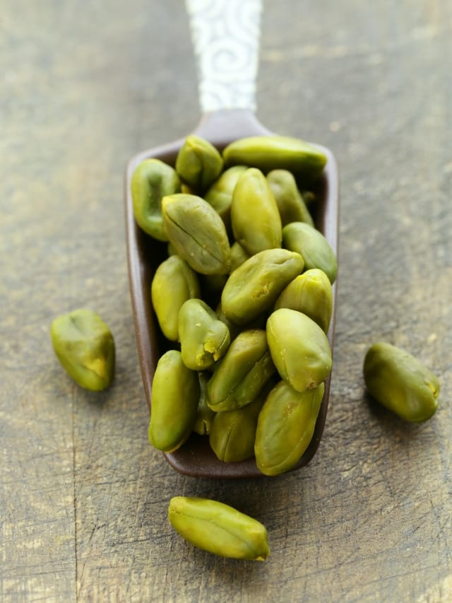 7 Benefits Of Consuming Pistachios