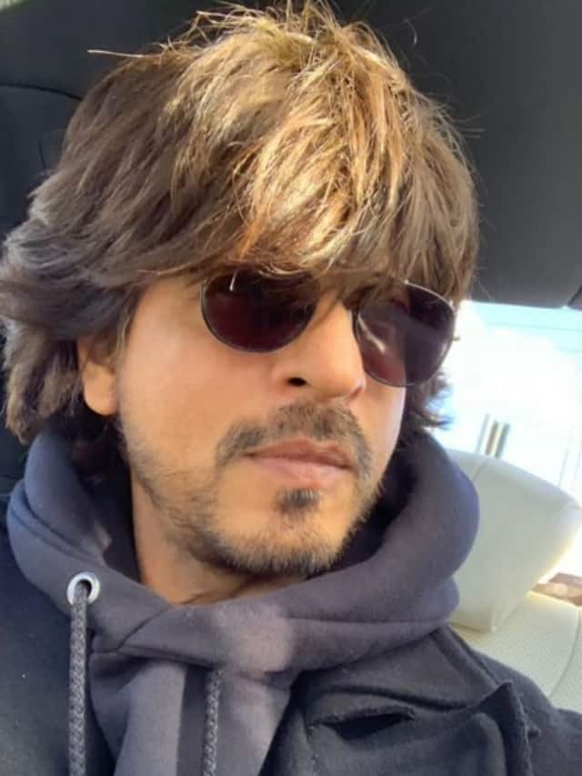 10 Times SRK Gave A Masterclass On Being A Gentleman