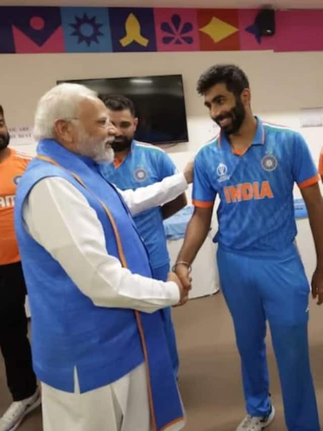 PM Narendra Modi Consoles Indian Team