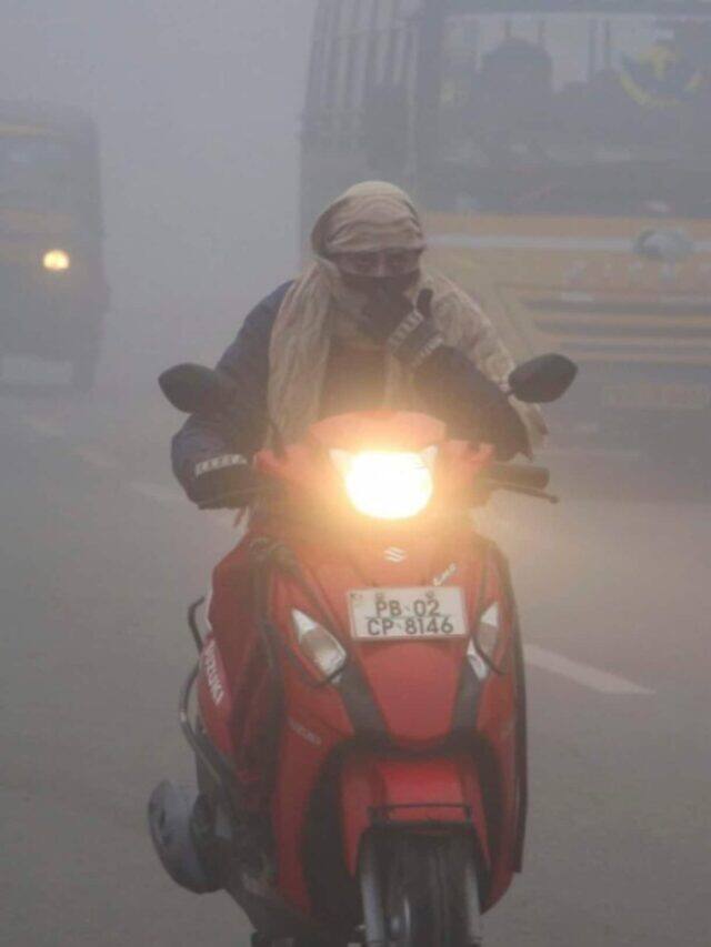 Driving through fog? 10 tips to keep you safe