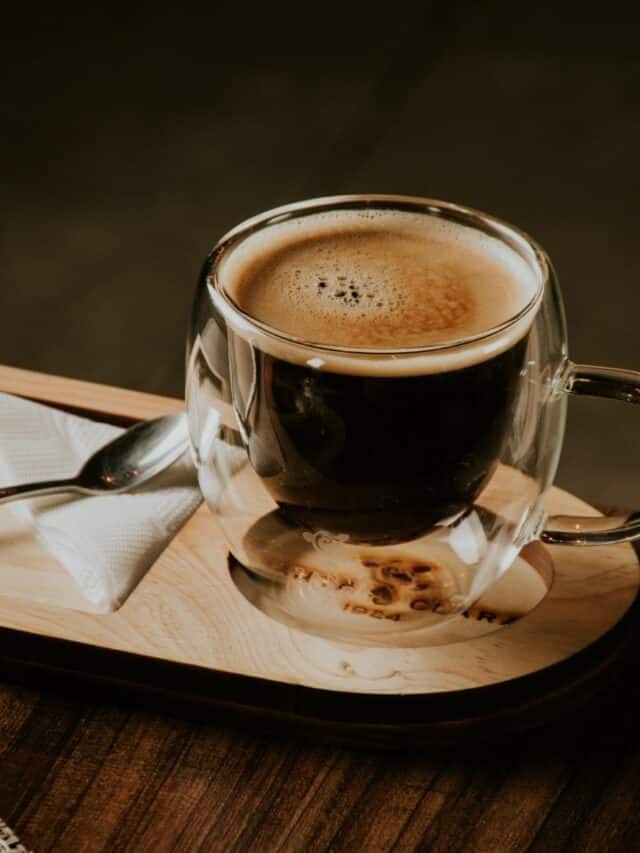 वास्तव में आपको कैफीन की मात्रा कितनी लेनी चाहिए? यहां जानें