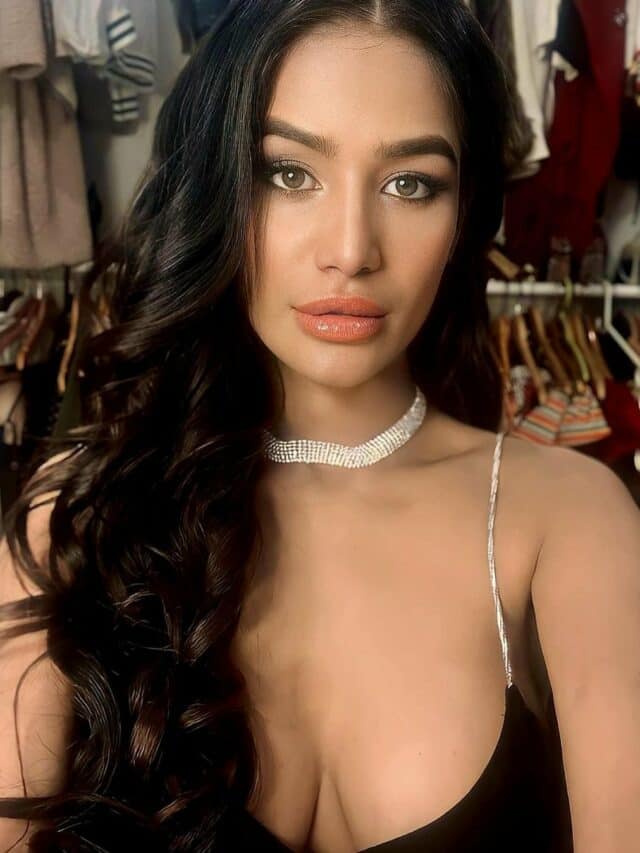 5 Times Poonam Pandey Spoke About Her Family Life