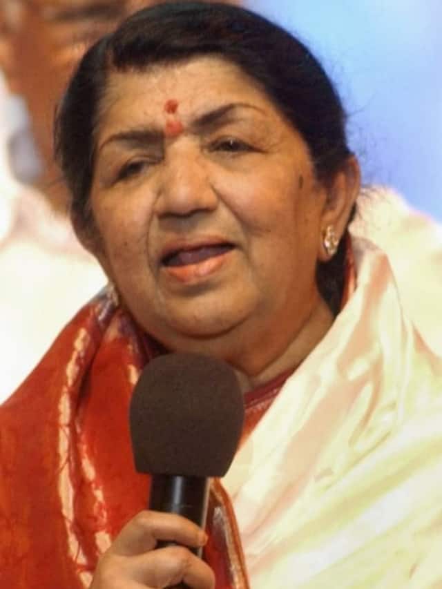 Unseen Pictures Of Lata Mangeshkar