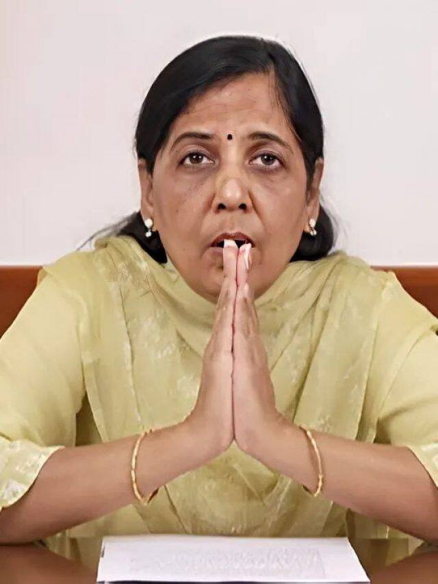 Educational Qualification of Sunita Kejriwal, Wife of Delhi CM Arvind ...