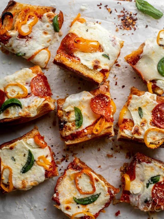 Delicious Vegetable Bread Pizza Recipe under 30 Minutes