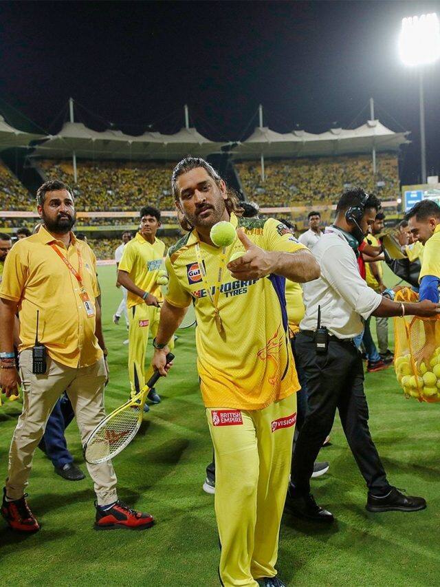 CSK gives return gifts to the fans at Chepauk