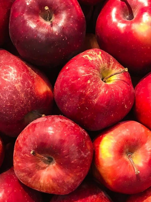 10 Reasons Why an Apple a Day Keeps the Doctor Away