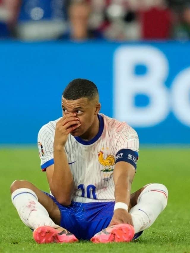 List of footballers in masks