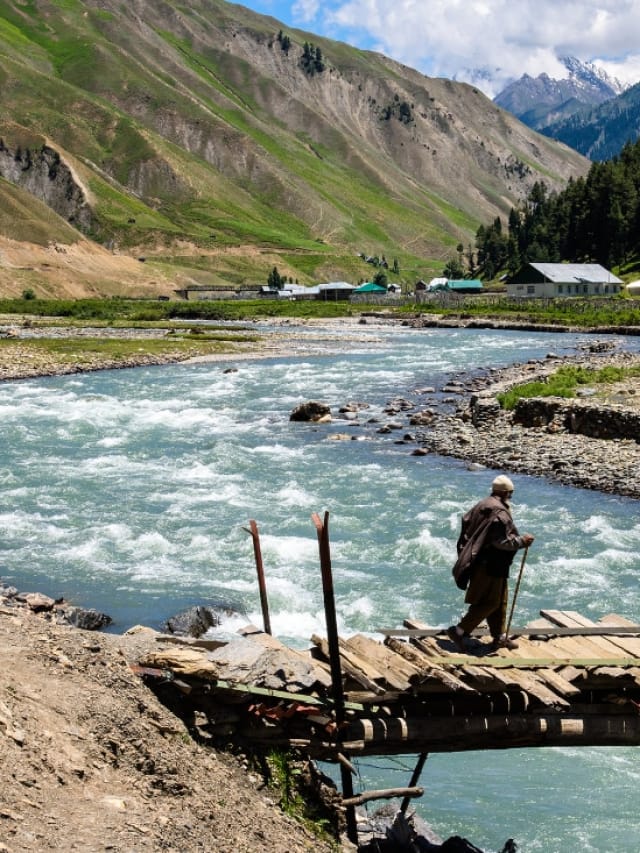 5 Less-crowded Tourist Destinations