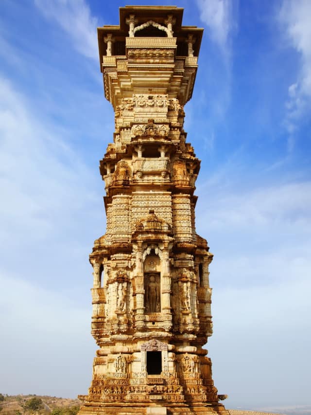 10 Must-Visit Historic Forts in India