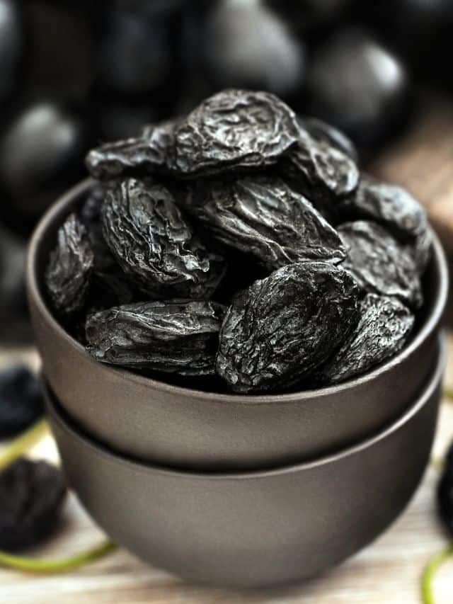 Black Raisins Benefits: کشمش کھانے کے حیرت انگیز فوائد ہیں