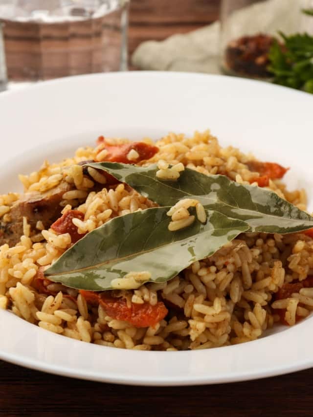 7 Uses Of Bay Leaves In Cooking