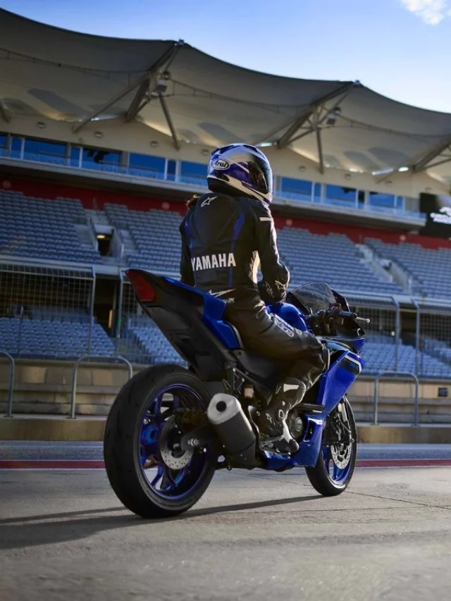 Yamaha unveils 2025 R3 with new design, Bluetooth, slip clutch