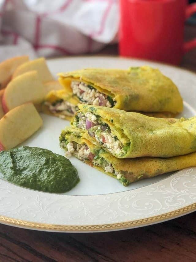Easy Moong Dal Paneer Pudina Chilla Recipe