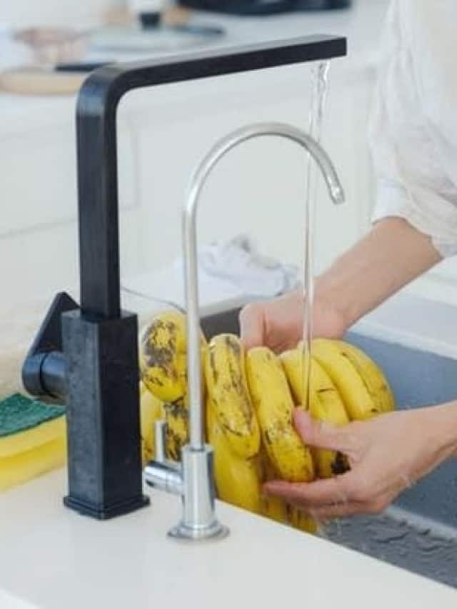 10 reasons why you should wash bananas before eating