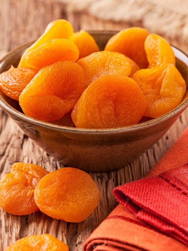 Health benefits of dried apricots, 5 easy recipes to enjoy it most