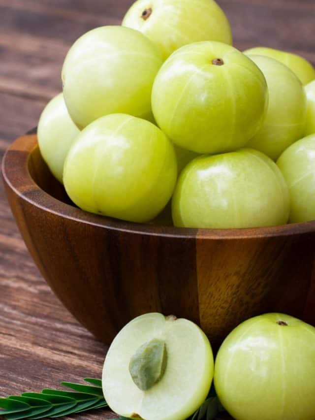 Amazing Amla Benefits: سردیوں میں آملہ کھانے کے فائدے