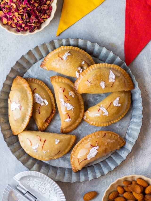 7 Best Holi Snacks to Try This Year