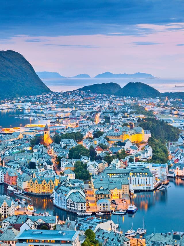 7 Countries With Most Islands
