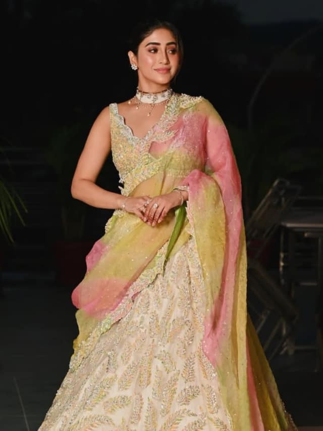 9 stunning lehenga designs featuring Shivangi Joshi