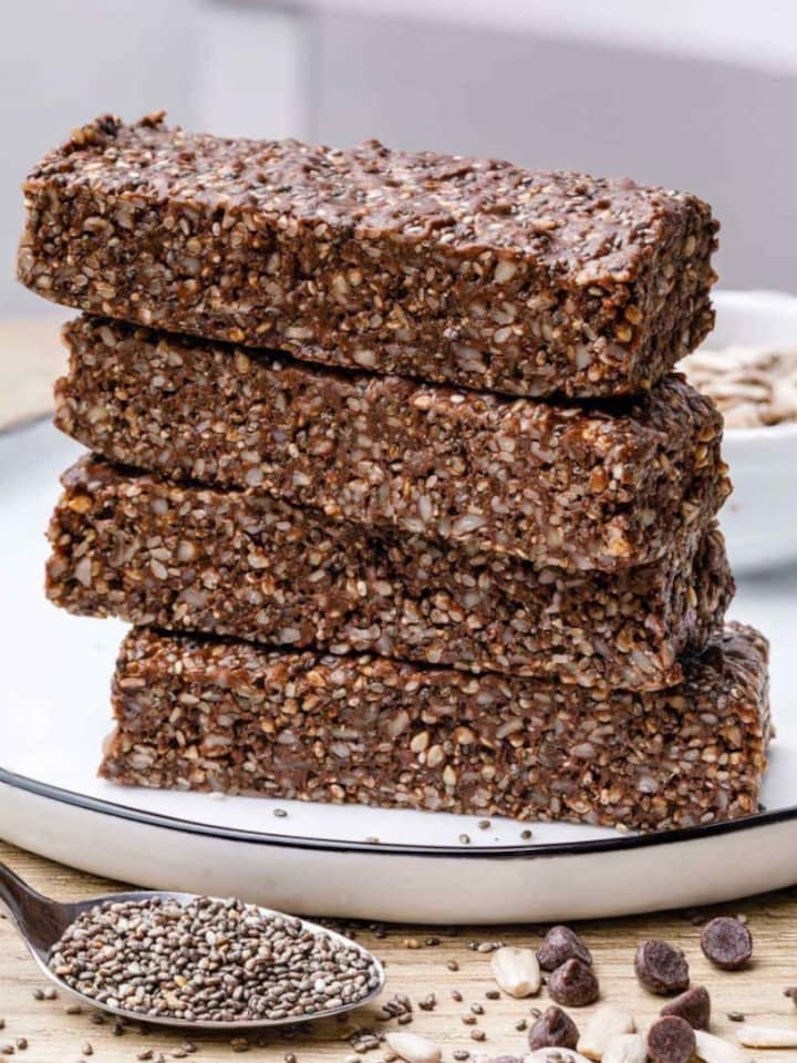 10 easy homemade protein bars that are delicious
