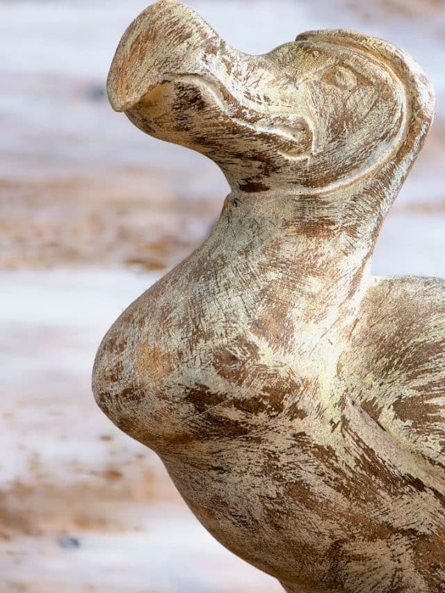 Is the Extinct Dodo Bird About to Walk the Earth Again?