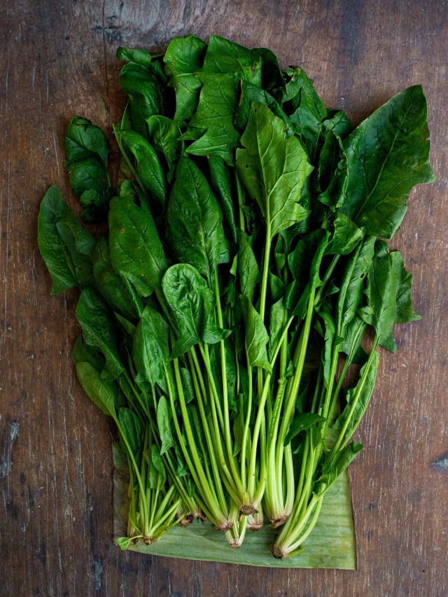 What Is The Best Way To Eat Spinach?